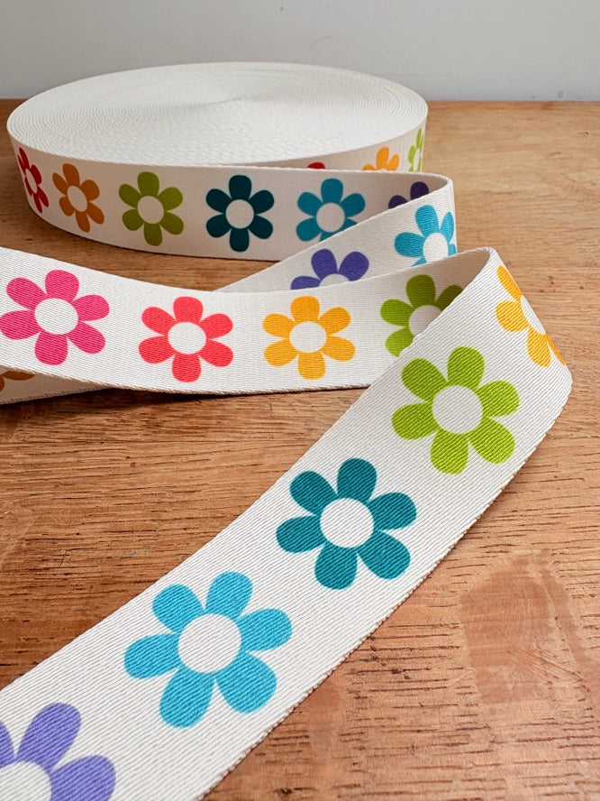 Daisies Webbing Tape | 38mm – BeyondThePinkDoor