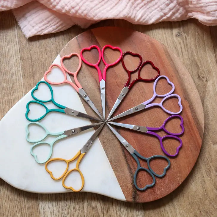 Lise Tailor-Heart Embroidery Scissors – BeyondThePinkDoor